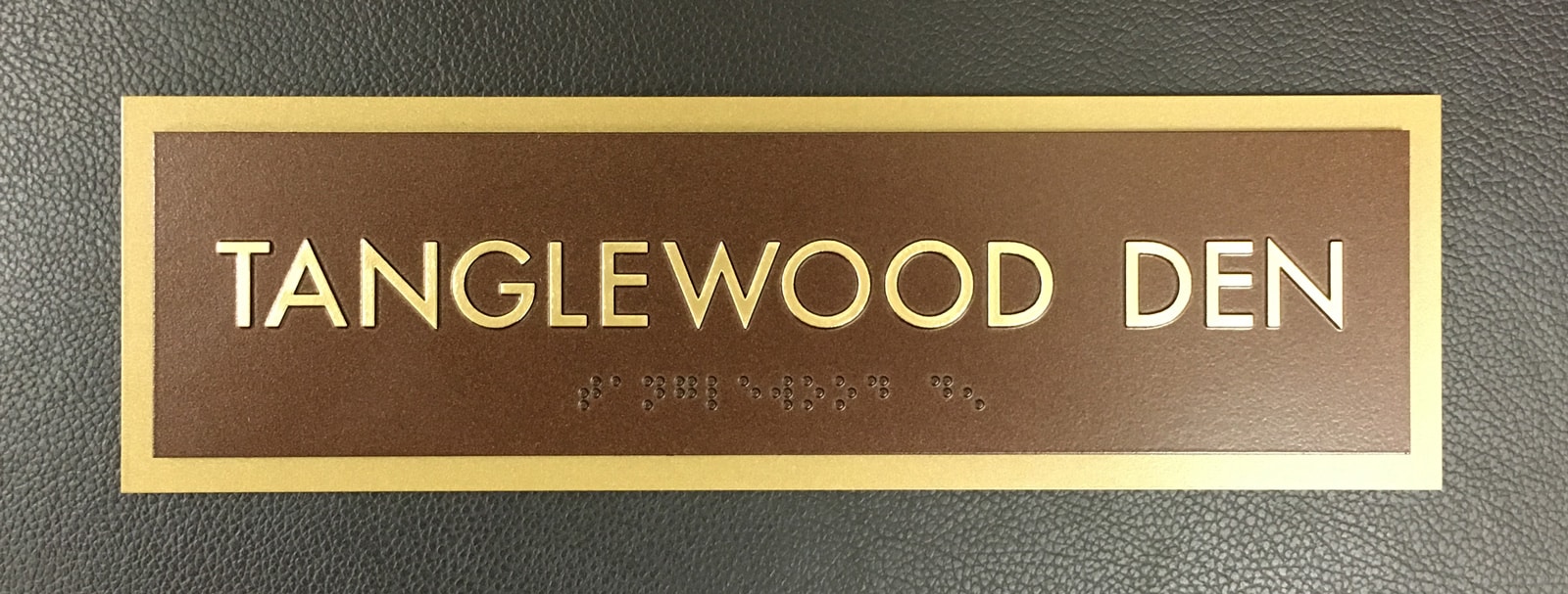 Novacryl PT-118 - Tanglewood Sign - Nova Polymers